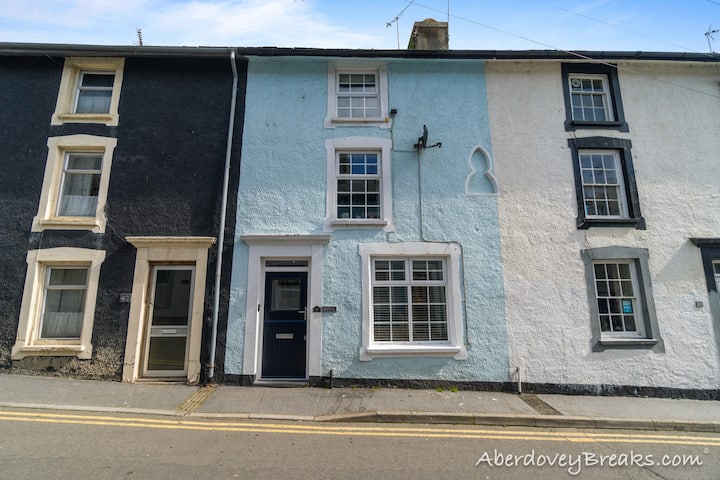 Cefn Cottage | Aberdovey | 3 Bedrooms | Sleeps 6 - Aberdovey