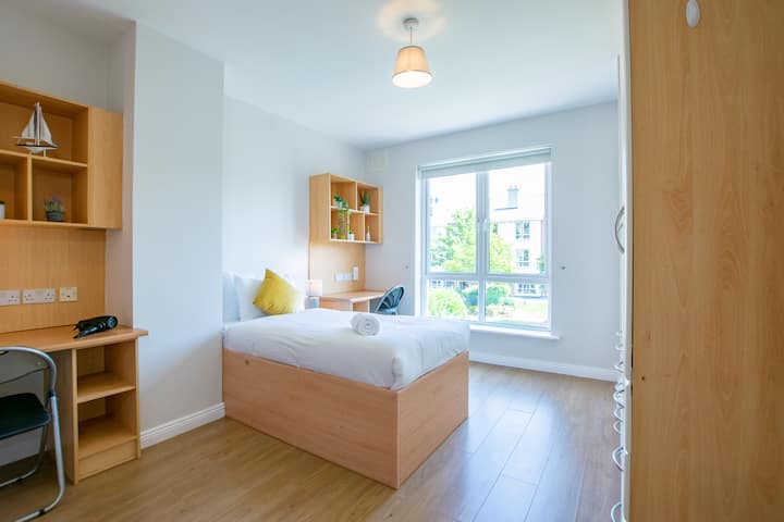Four Bedroom Apartment In Limerick City - Limerick