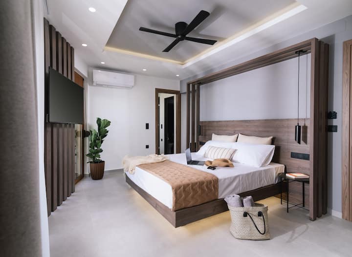 Luxury Suite With Jacuzzi - Heraklion