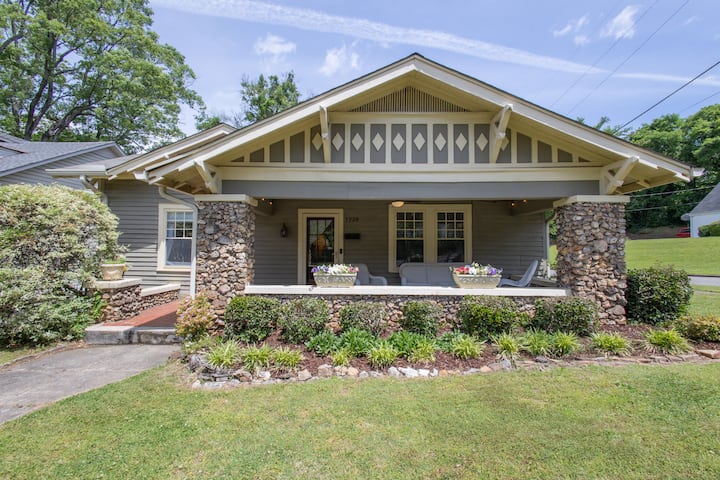 Bright Forest Park Bungalow - Birmingham, AL