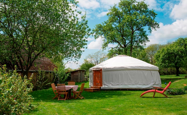Yourte Sous Les Poiriers - Domfront