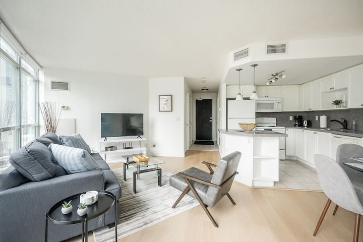 Stylish 1br Central Condo With Parking - Sleeps 4 - Toronto, ON