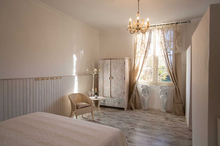 Suite Pyrénées Mit Salon Im Chateau Lestéous - Vic-en-Bigorre