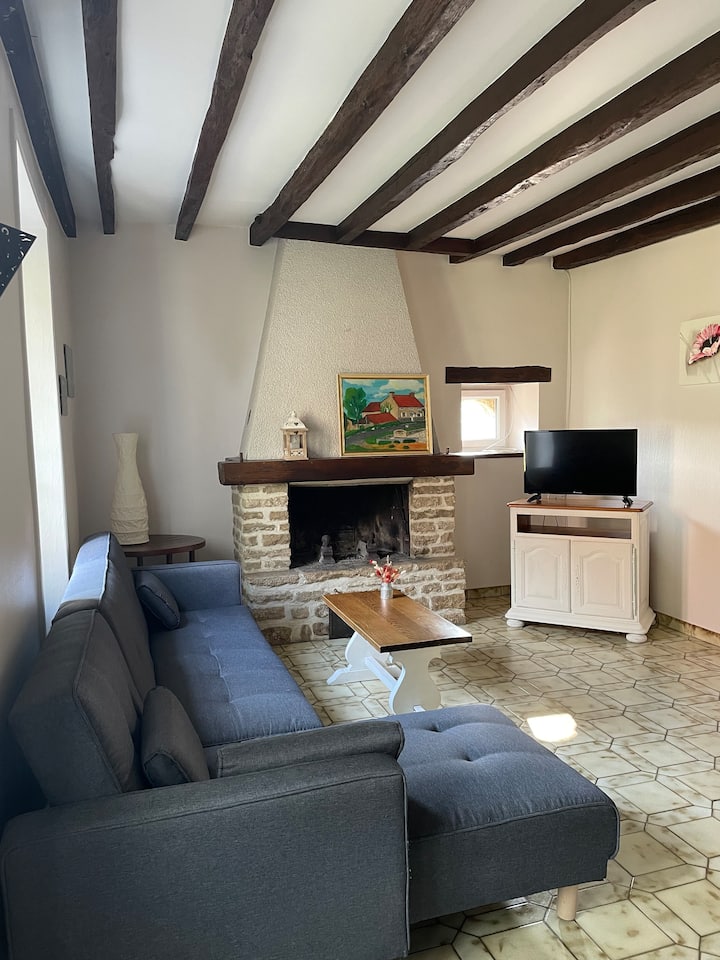 Maison De Campagne Avec Terrasse
Proche Autoroute - Côte-d'Or