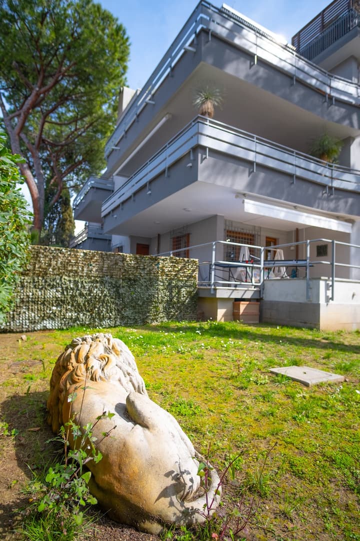 The Lion House - Riccione