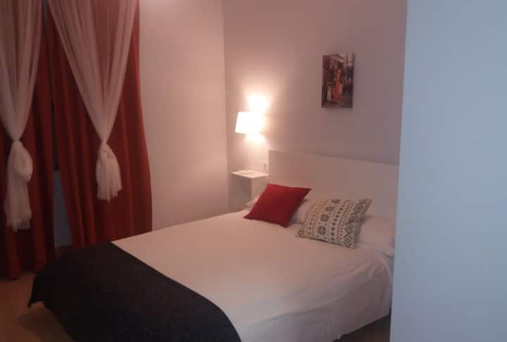 Apartamento Templo Diana 2. Cinco - Mérida, Espagne