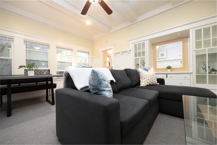 Peaceful 2 Bedroom In Pill Hill - Oakland, CA