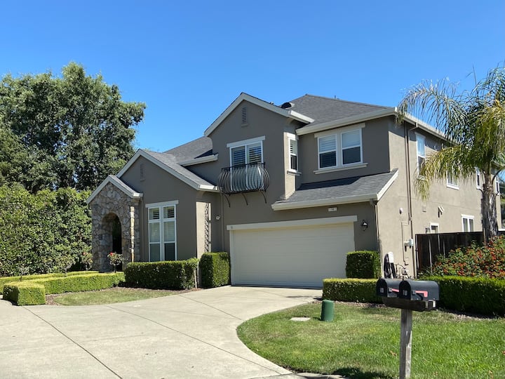 Beautiful-spacious-private-quiet - Novato, CA
