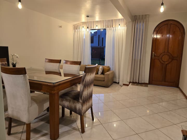 Tacna, Casa En Condominio - Tacna