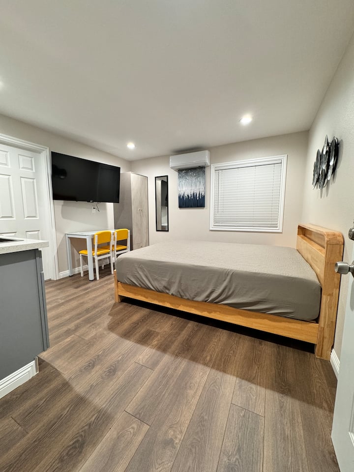 Cozy Newly Renovated Studio With Gated Parking E - エルモンテ, CA