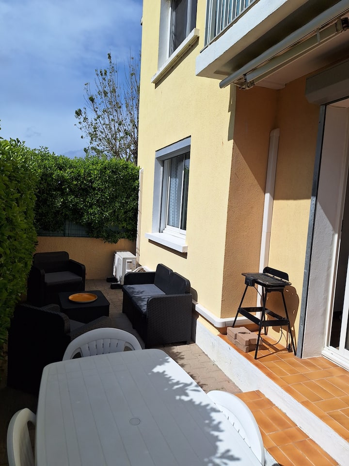 Mer à 50m /Clim/ Wifi/parking
2 Adultes/2 Enfants - Palavas-les-Flots