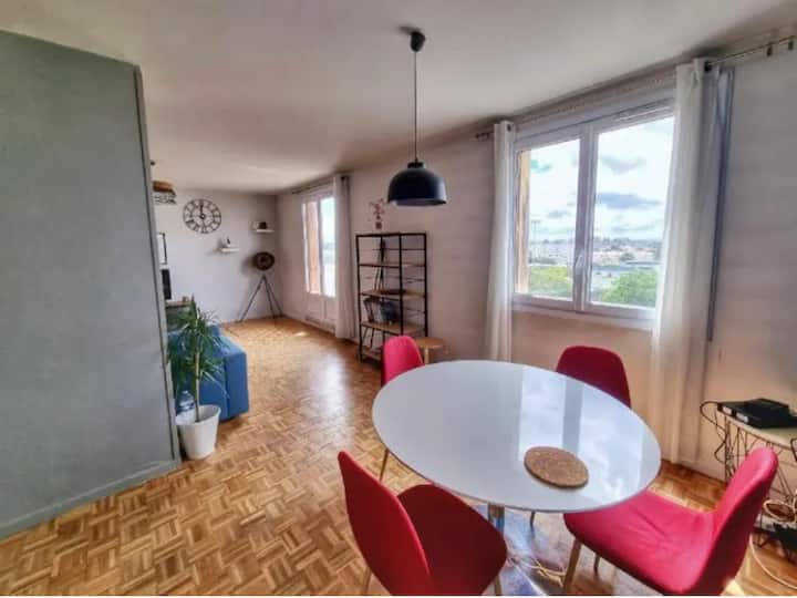 Colocation - Proche Centre Ville - Chambre 2 - Cholet