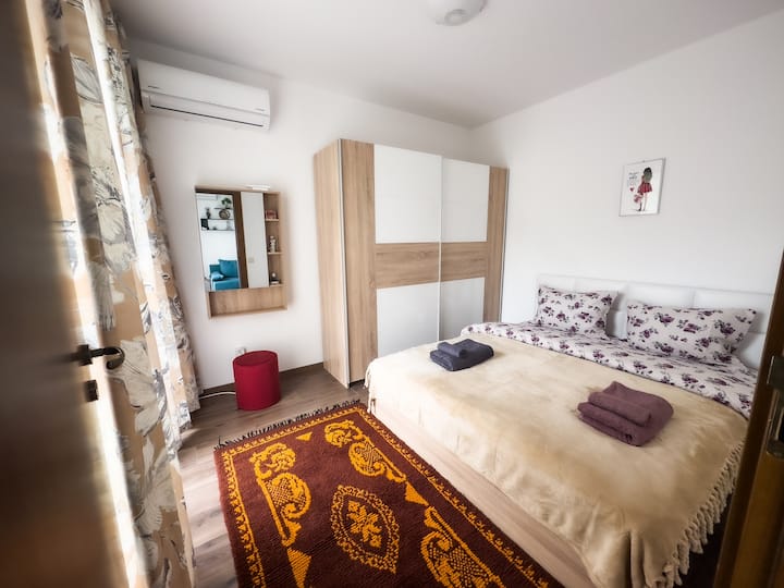 Peaceful Rest After Ski/ Hike, Backyard+ View 1bed - Bansko