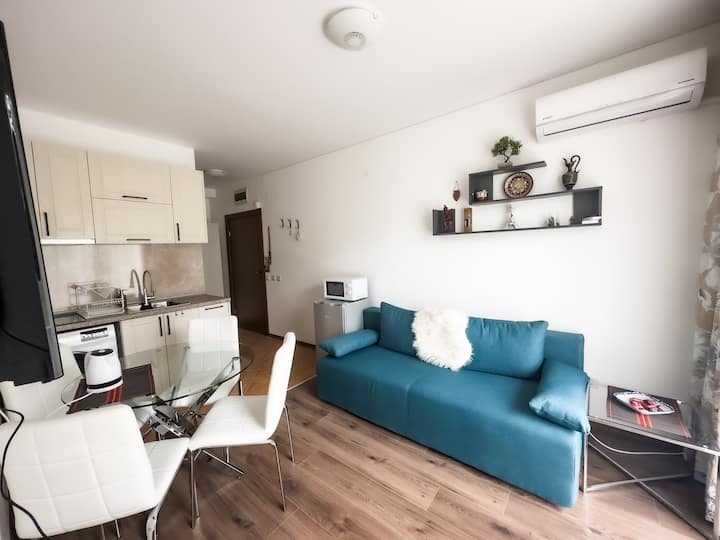Calm Duo Flats: 1 Bed+ 1 Studio, Be Together&apart - Bansko