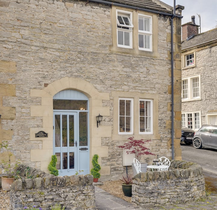 The Coach House : Cosy Cottage Retreat - Peak District National Park