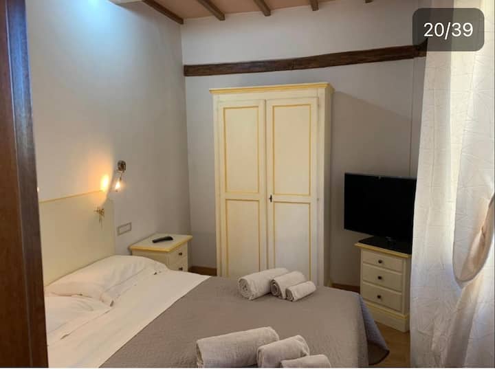 Camera Con Bagno Privato - Gubbio