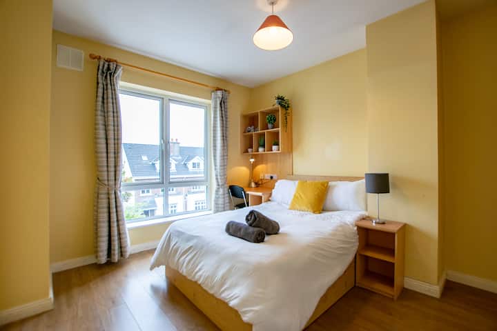 The Townhouse At Gort Na Coiribe | Sleeps 6 - Claregalway