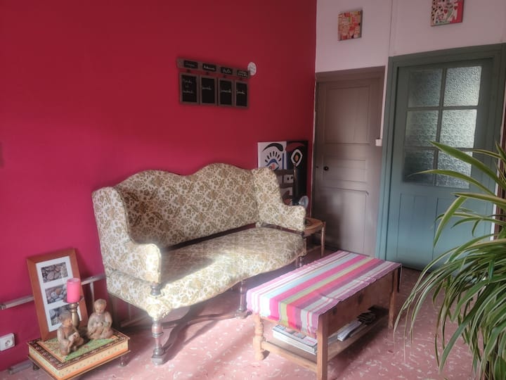 Chambre, Entrée Indépendante. - Jaujac