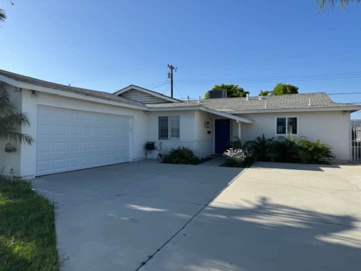 Beautiful & Modern Oasis Home! - La Habra, CA