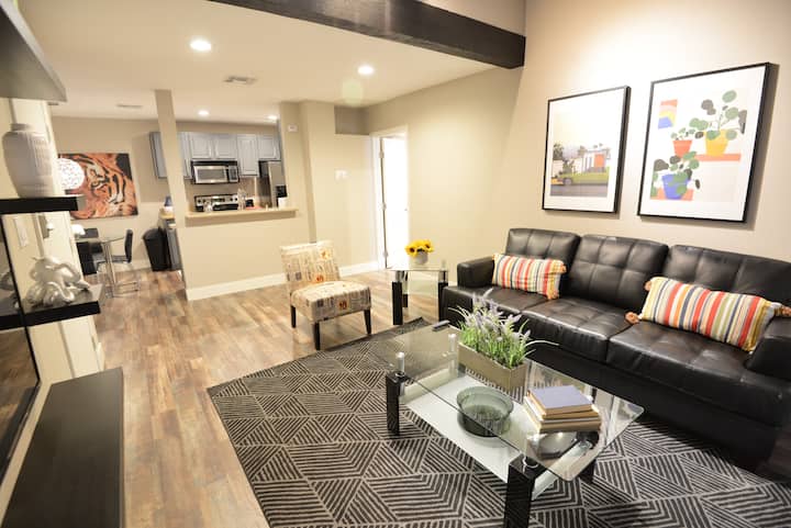 Roma Suite 1b/1b Close To Strip! - SeaQuest Las Vegas, Las Vegas