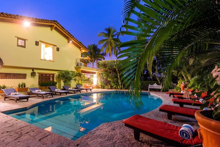 Villa De Lujo Frente Al Mar Con Piscina Privada - Puerto Vallarta