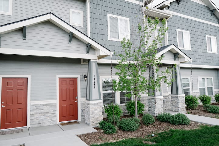 New Tranquil Townhouse Retreat - Boise, ID