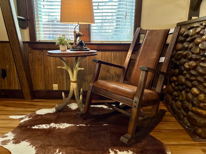 Creekside With Valley Views | Bbq, Fire Pit, Games - Swan Valley, ID