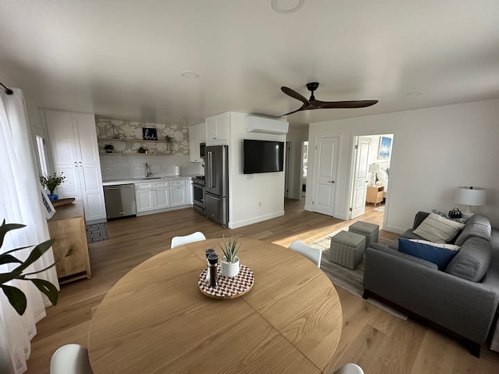 Carlsbad Village Villa - Carlsbad, CA