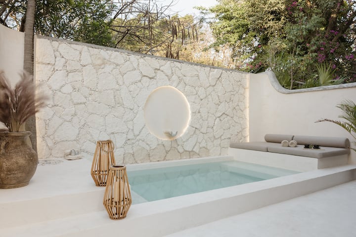 Aesthetic Design Suite Fuego With Pool - Cancún