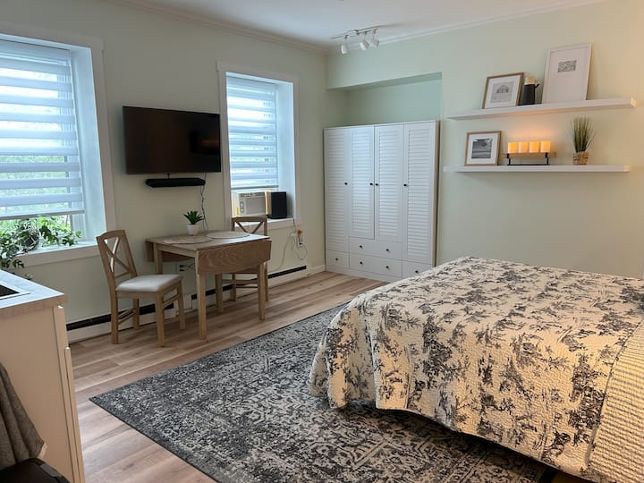 Cozy Studio In The Heart Of Town - Lewisburg, PA