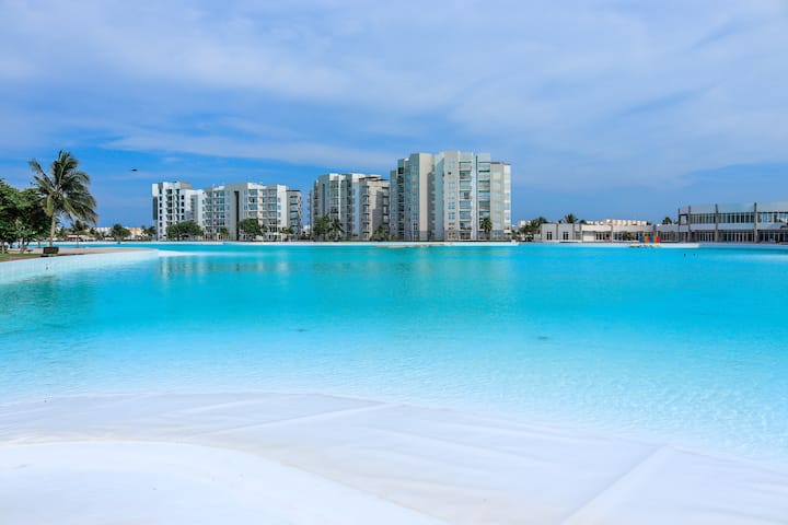 Casa Laguna ; Lagoon House - Costa Dorada