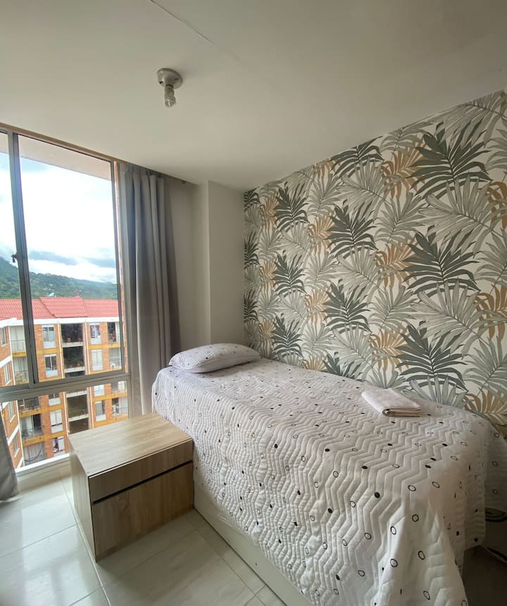 Single Private Bedroom With Bulutu Views - La Vega