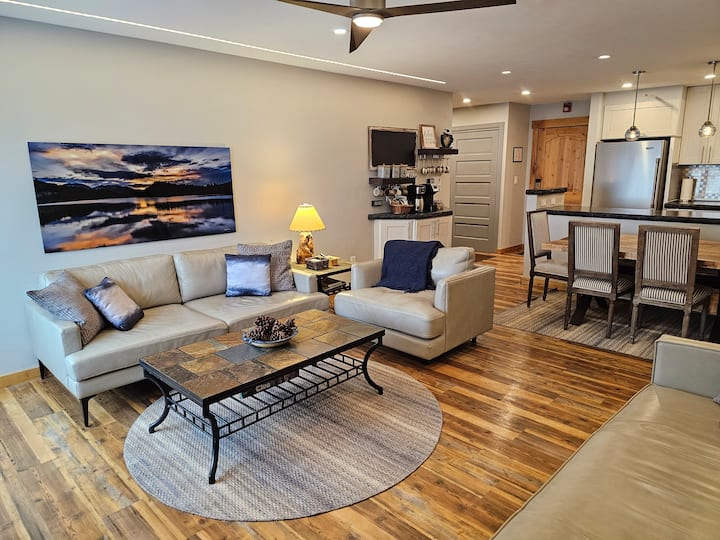 Right Off Main Street, Ski-in, Steps To River - ブリッケンリッジ, CO