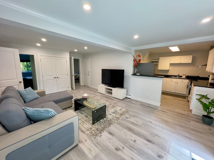 Spacious, Private, 2 Br Suite/west Vancouver - ブリティッシュコロンビア州
