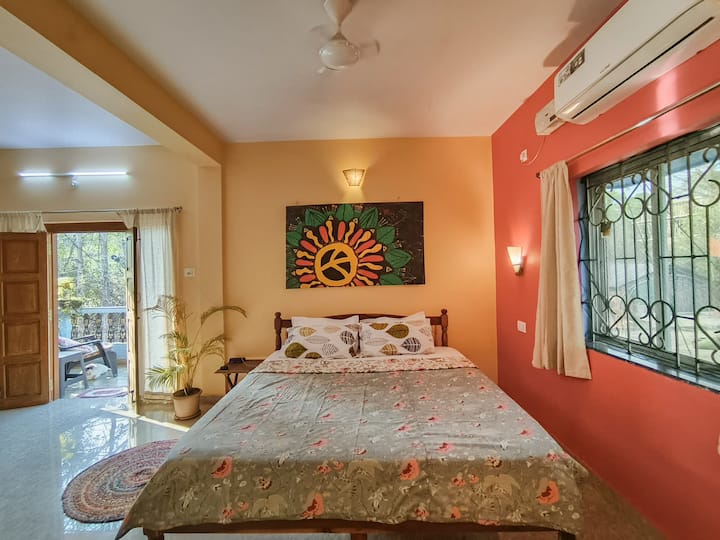 Cozy And Spacious Village Duplex Homestay Mandrem - Goa