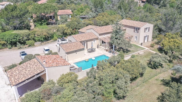 Villa Provençale De Charme - Gordes