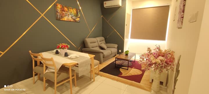 Hza1506-klia Slf Checkin-wifi-netflix-pool-parking - Dengkil