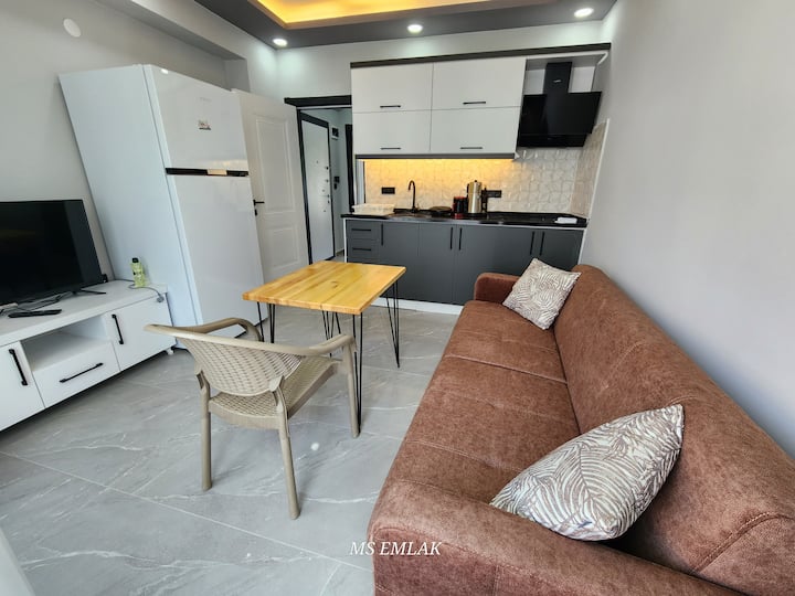 Antalya Manavgat Side'de Havuzlu Sitede 1+1 Daire. - Side