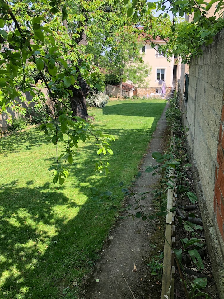 Maison Avec Grand Jardin Et Terrasse - Montgeron