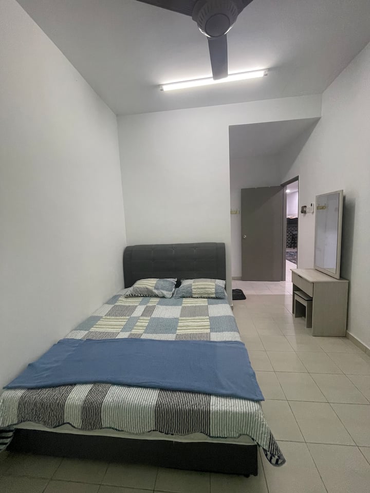 4u Homestay, Gambang - Gambang