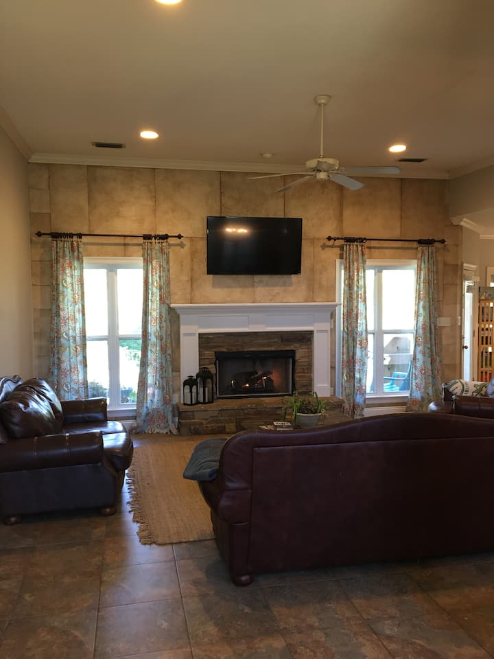 Fairhope Home - Fairhope, AL