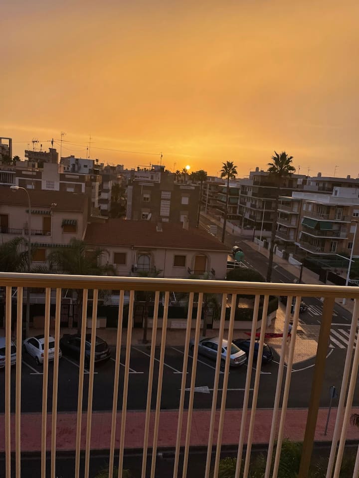 Gran Terraza Y Vistas Al Mar - La Marina