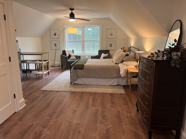 Serene Studio - Jordan Lake, NC
