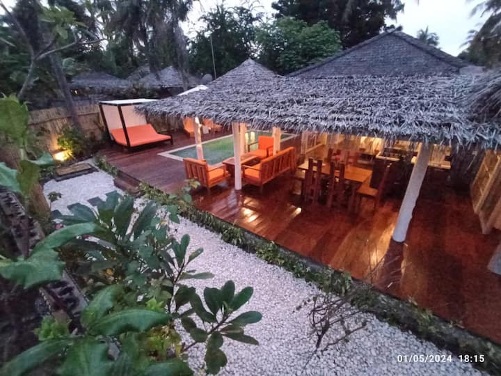 Exotic Villa Jasmine, 3 Bed/3 Bath, Private Pool - Gili Adaları