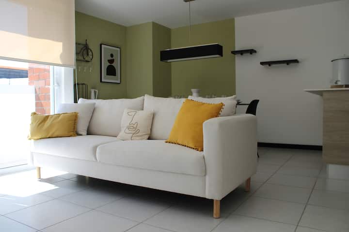 Apartamento Grande Para 8 Personas - Guatemala City