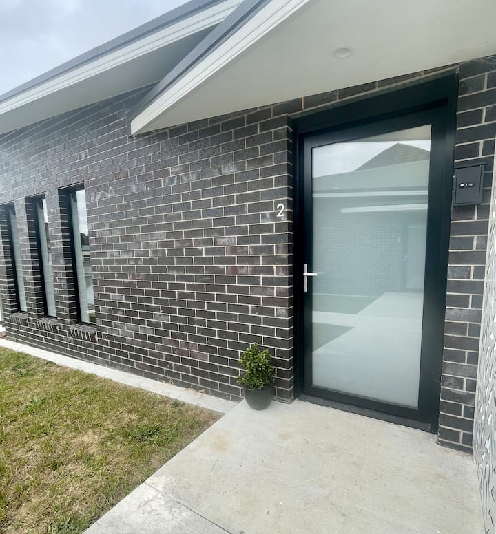 Four Square Unit 2 - Sheffield
