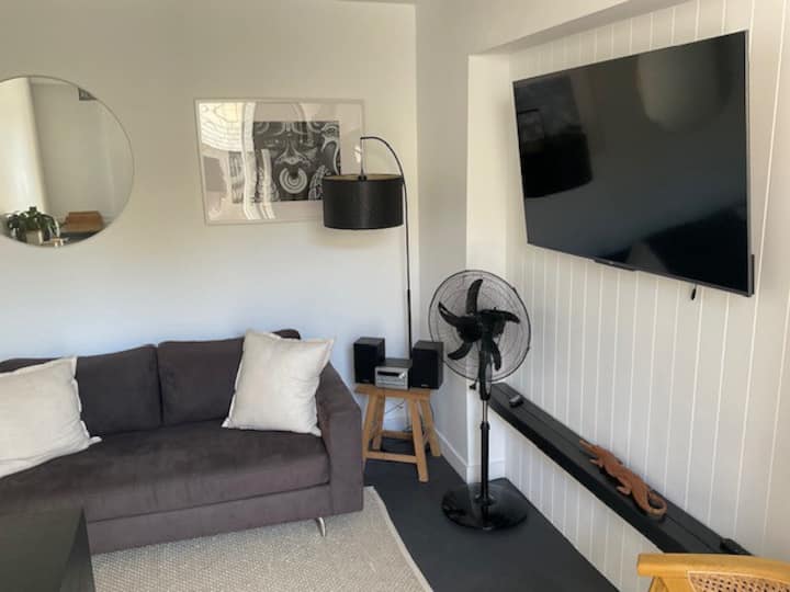 Palm Beach Cute Unit - Coolangatta