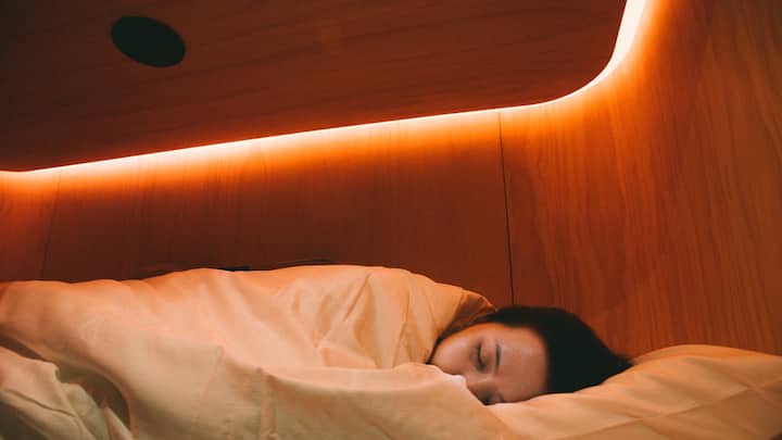 Minimalist (Capsule) Hotel > Pod - Fuji