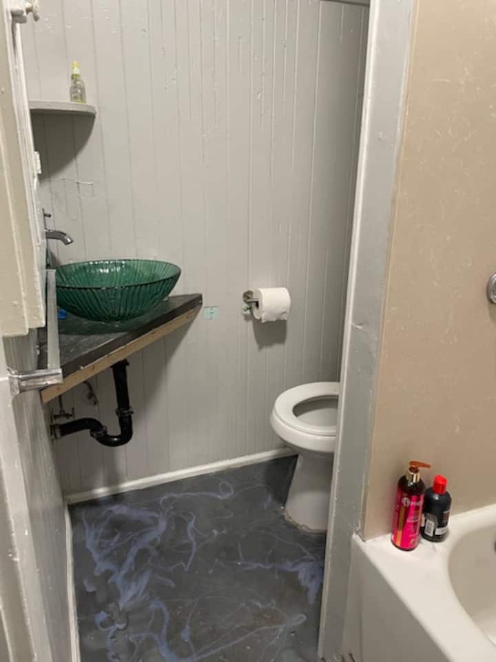 Cute Upstairs - Stockton, CA