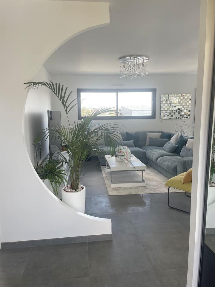 Maison Bord De Mer .Location à La Semaine - Trégastel